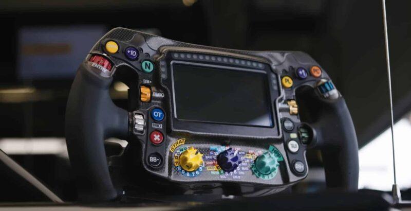 ¡Explicación del volante de Fórmula 1! - Las Motorsport